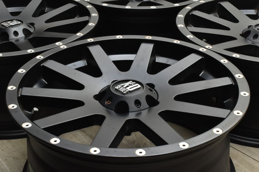 【希少サイズ】KMC XD818 ハイスト 17in 8J +35 PCD110 4本セット JEEP ジープ コンパス チェロキー レネゲー ...