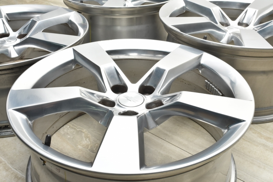 【正規品】シボレー カマロ SS 純正 20in 8J +35 9J +40 PCD120 92230869 92230899 4本セット ...