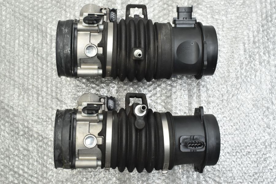 【正規品 美品】フェラーリ 458 純正 エアフロメーター スロットルボディ 2点セット BOSCH 0280750101 ...
