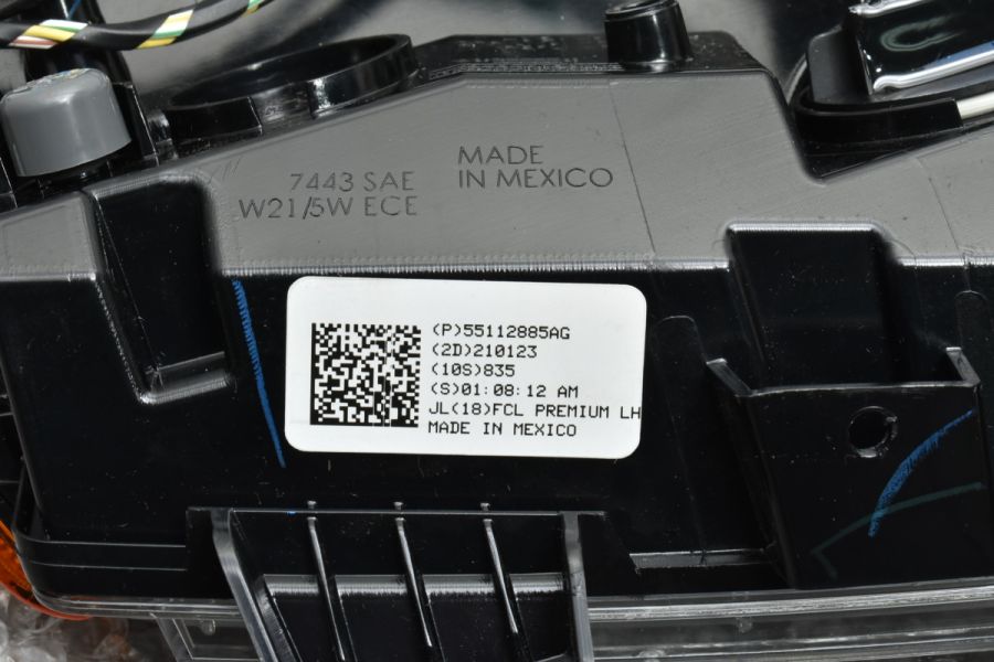 【正規品 美品】ジープ JL ラングラー 純正 デイライト ウィンカー付 左右セット 品番：55112884AG/55112885AG ...