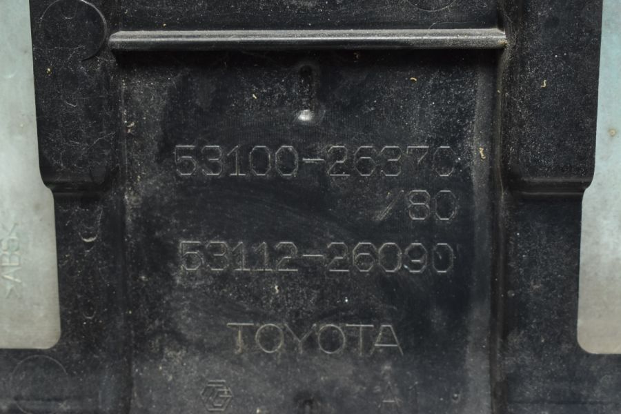 【美品】トヨタ 200系 ハイエース スーパーGL 標準 ナロー用 純正 フロントグリル メッキ ラジエーターグリル 53100-26370 ...