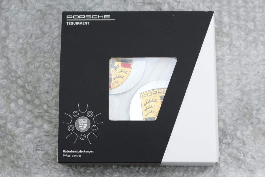 【未使用品 美品】ポルシェ 純正 マカン カラークレスト ホイールキャップ センターキャップ 4個 品番：00004460710 ...