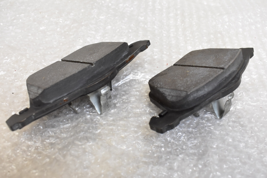 【程度良好品】VW ゴルフ6R 純正 フロントブレーキキャリパー 左右セット GroupMブレーキホース付き 流用 OHベース等に パッド残量約10mm 中古 パーツ | パーツ販売ナンバーワン